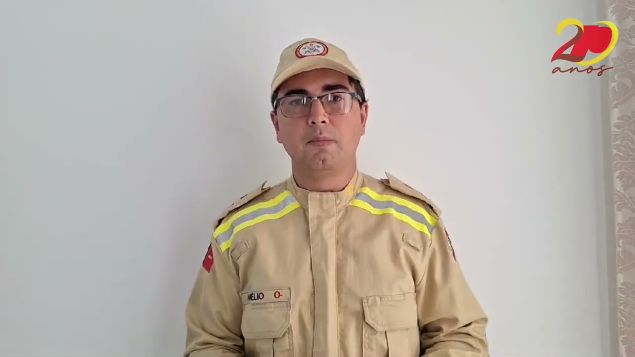 Tenente do Corpo de Bombeiros fala sobre resgate de família em veículo levado por correnteza